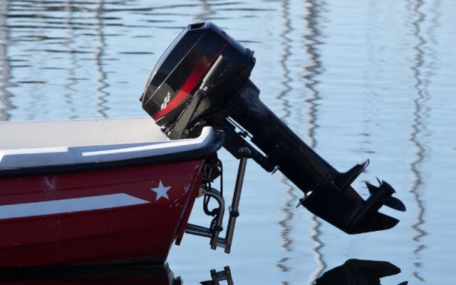 What Size Bolts To Mount Your Outboard Motor? A Step-By-Step Guide ...
