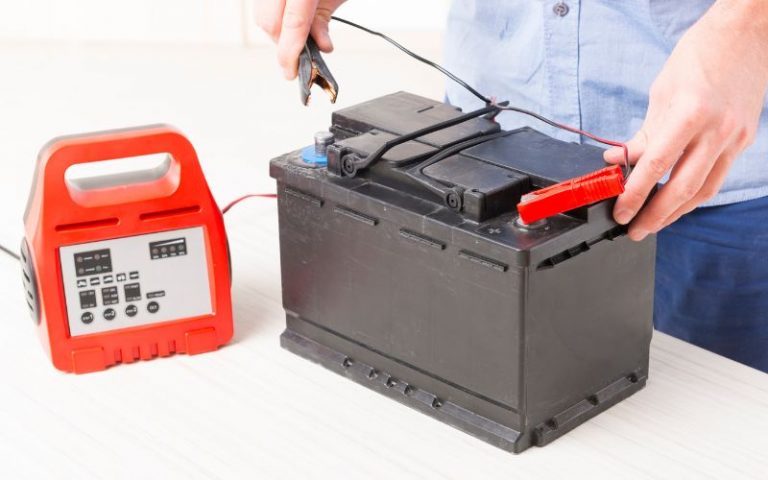 Can I Charge A Marine Battery With A Trickle Charger? - Anchor.Travel