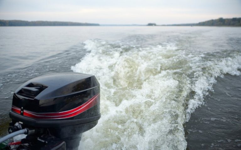 10 Symptoms of Bent and Damaged Propellers - Anchor.Travel