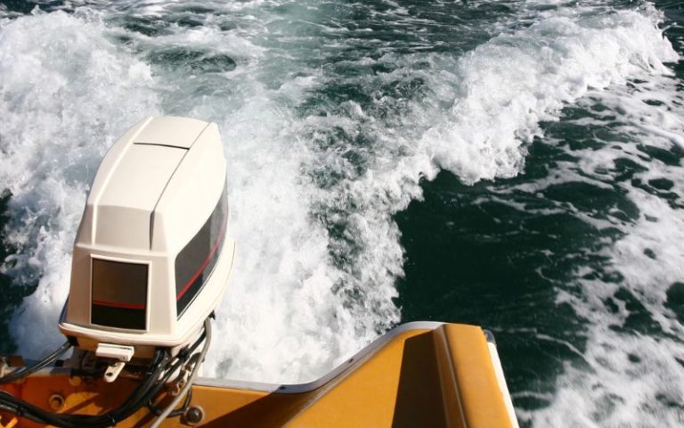 Why Does My Outboard Motor Surge? And What To Do About It? - Anchor.Travel
